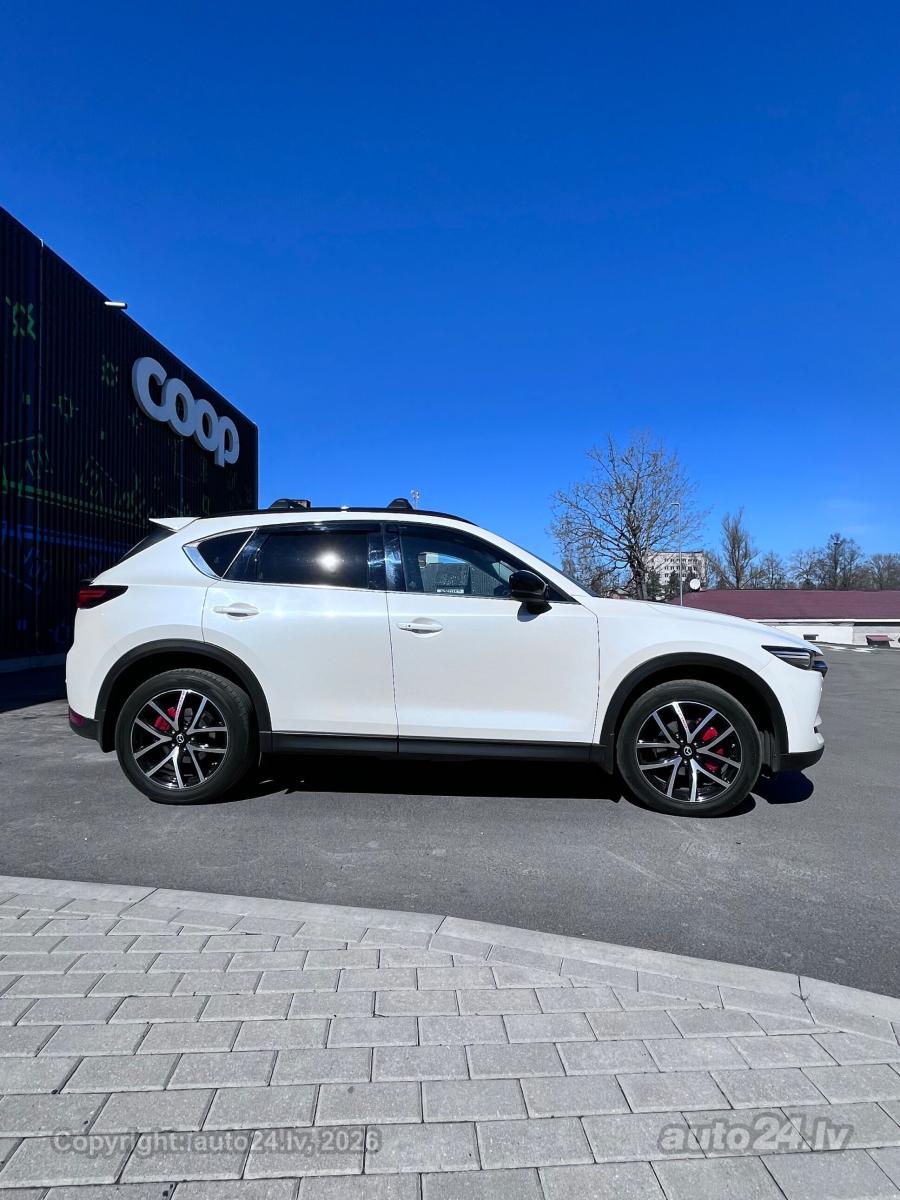 Balts Mazda CX-5 2018 Valga, ar dzinēja tilpumu 2.50 L un nobraukumu 123 tūkst. km par 20250 €, foto 3 vietnē AUTOMOTO.COM.LV