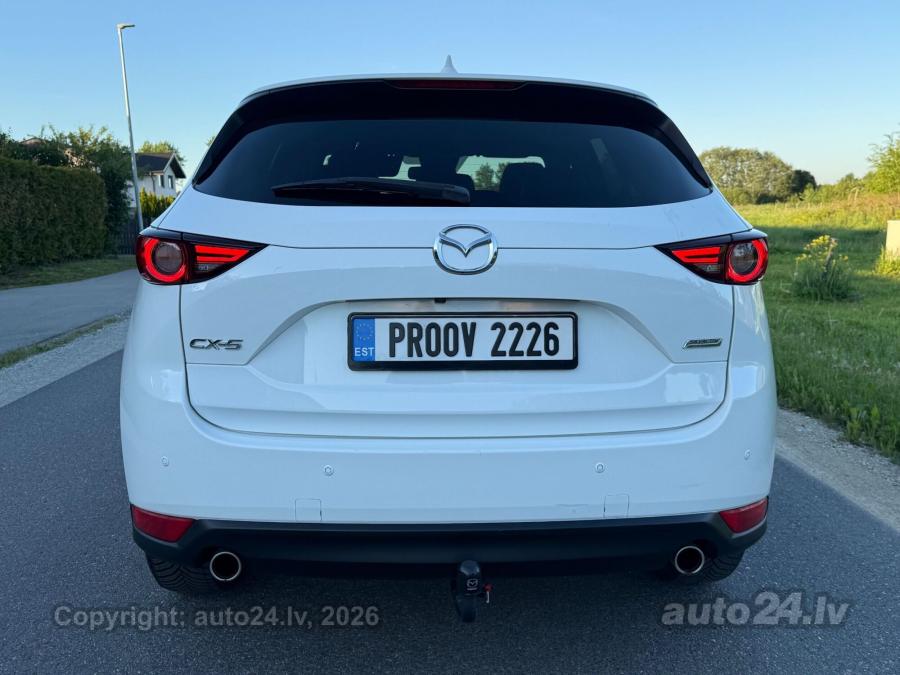 White Mazda CX-5 2019 in Tallinn, with an engine capacity of 2.20 L and mileage of 218 thousand km for 13490 €, photo 5 on AUTOMOTO.COM.LV
