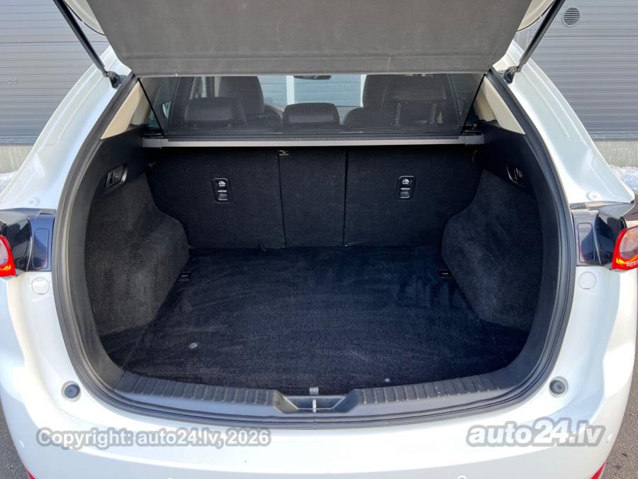 White Mazda CX-5 2019 in Tallinn, with an engine capacity of 2.20 L and mileage of 218 thousand km for 13490 €, photo 12 on AUTOMOTO.COM.LV