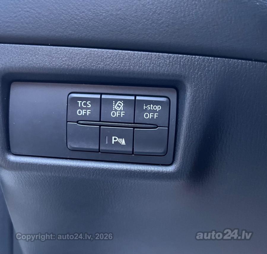 White Mazda CX-5 2019 in Tallinn, with an engine capacity of 2.20 L and mileage of 218 thousand km for 13490 €, photo 22 on AUTOMOTO.COM.LV