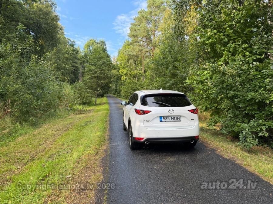 Balts Mazda CX-5 2019 Tallina, ar dzinēja tilpumu 2.50 L un nobraukumu 85 tūkst. km par 21500 €, foto 4 vietnē AUTOMOTO.COM.LV