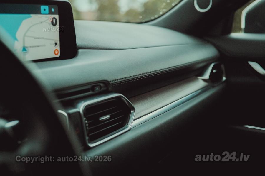Balts Mazda CX-5 2019 Tallina, ar dzinēja tilpumu 2.50 L un nobraukumu 85 tūkst. km par 21500 €, foto 7 vietnē AUTOMOTO.COM.LV