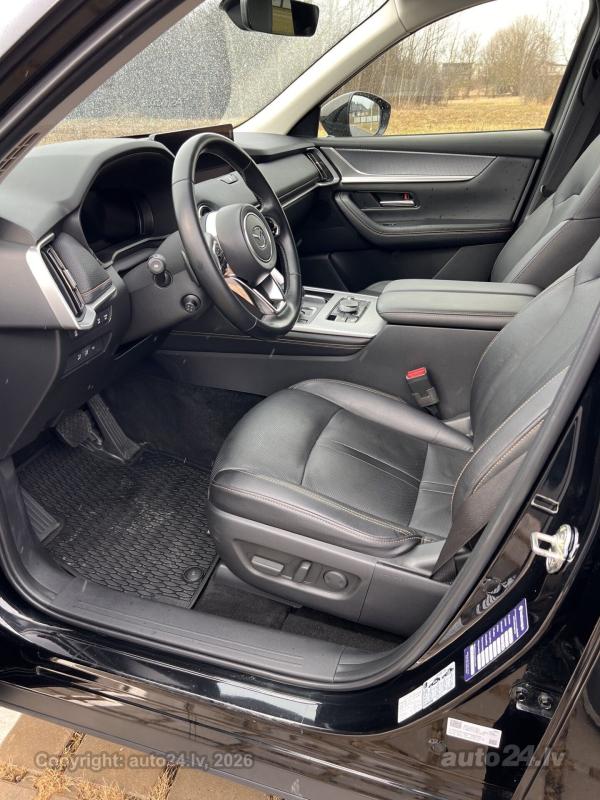 Black Mazda CX-60 2023 in Tallinn, with an engine capacity of 3.30 L and mileage of 116 thousand km for 29900 €, photo 8 on AUTOMOTO.COM.LV