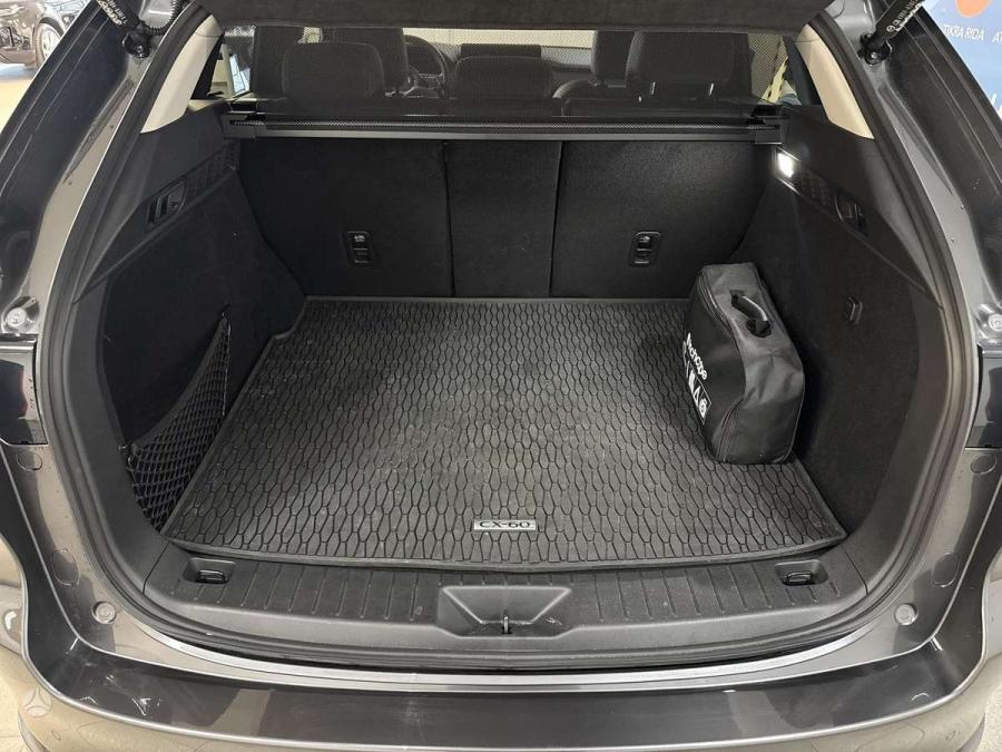 Mazda CX-60 2024 in Vilnius, with an engine capacity of 3.30 L and mileage of 35 thousand km for 36000 €, photo 28 on AUTOMOTO.COM.LV