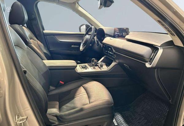 Grey Mazda CX-60 2023 in Vilnius, with an engine capacity of 2.49 L and mileage of 96 thousand km for 40000 €, photo 10 on AUTOMOTO.COM.LV