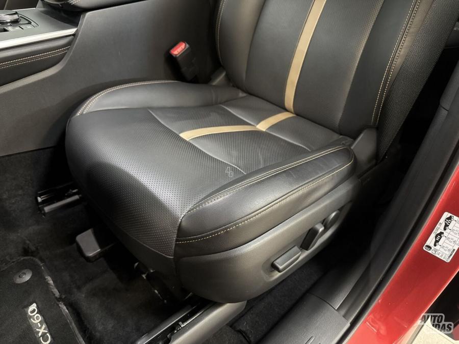 Sarkans Mazda CX-60 2025 Viļņa, ar dzinēja tilpumu 3.30 L un nobraukumu 16 tūkst. km par 47500 €, foto 12 vietnē AUTOMOTO.COM.LV