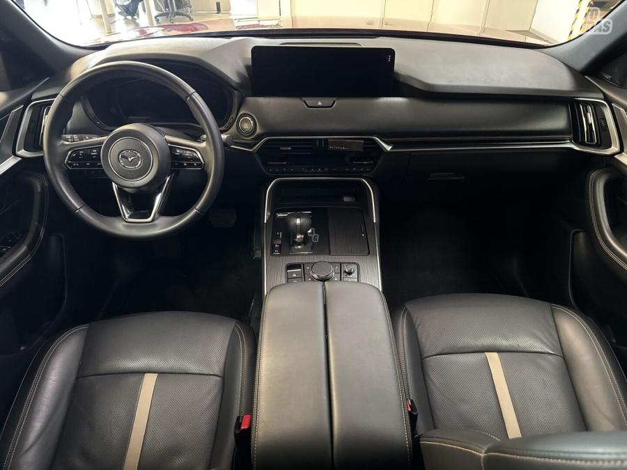 Sarkans Mazda CX-60 2025 Viļņa, ar dzinēja tilpumu 3.30 L un nobraukumu 16 tūkst. km par 47500 €, foto 13 vietnē AUTOMOTO.COM.LV