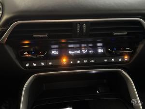 Sarkans Mazda CX-60 2025 Viļņa, ar dzinēja tilpumu 3.30 L un nobraukumu 16 tūkst. km par 47500 €, foto 24 vietnē AUTOMOTO.COM.LV