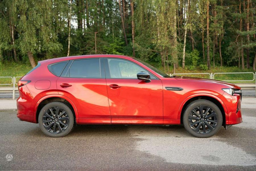 Sarkans Mazda CX-60 2026 Zarasai, ar dzinēja tilpumu 2.49 L un nobraukumu 16 tūkst. km par 44500 €, foto 5 vietnē AUTOMOTO.COM.LV