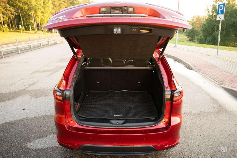 Sarkans Mazda CX-60 2026 Zarasai, ar dzinēja tilpumu 2.49 L un nobraukumu 16 tūkst. km par 44500 €, foto 11 vietnē AUTOMOTO.COM.LV