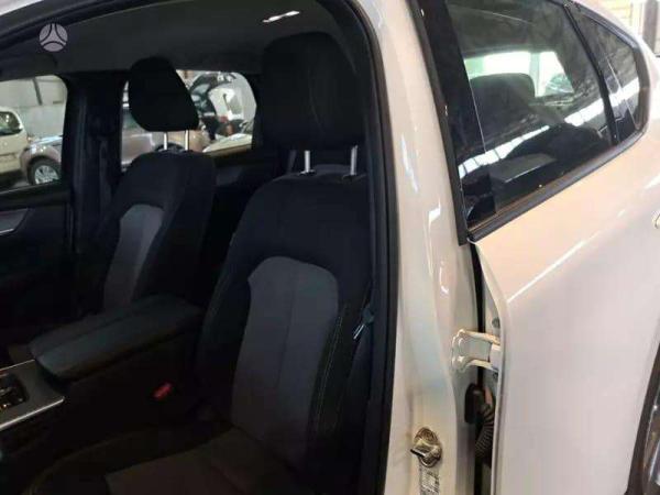 Balts Mazda CX-60 2023 Kauņa, ar dzinēja tilpumu 2.50 L un nobraukumu 32 tūkst. km par 33600 €, foto 7 vietnē AUTOMOTO.COM.LV