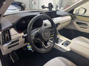 White Mazda CX-60 2025 in Klaipeda, with an engine capacity of 2.49 L and mileage of 12 thousand km for 47000 €, photo 7 on AUTOMOTO.COM.LV
