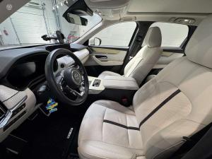 White Mazda CX-60 2025 in Klaipeda, with an engine capacity of 2.49 L and mileage of 12 thousand km for 47000 €, photo 8 on AUTOMOTO.COM.LV