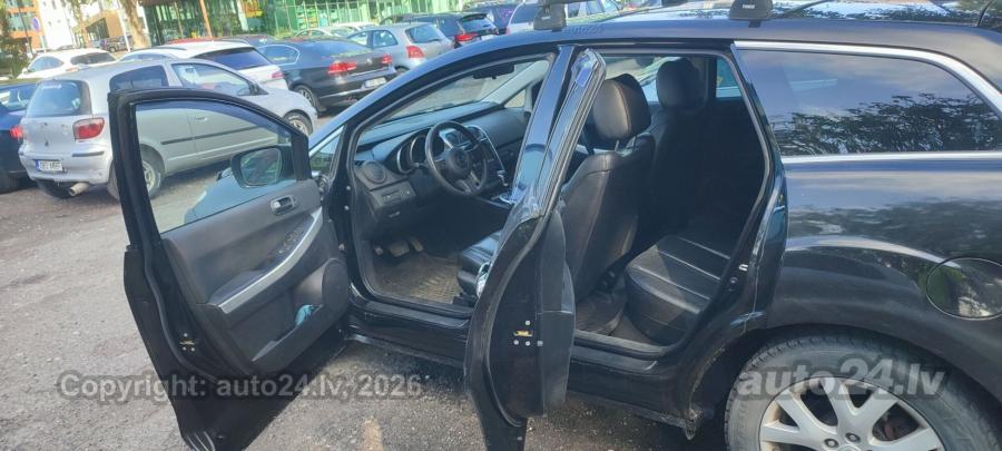 Melns Mazda CX-7 2007 Jegeva, ar dzinēja tilpumu 2.30 L un nobraukumu 230 tūkst. km par 1200 €, foto 4 vietnē AUTOMOTO.COM.LV