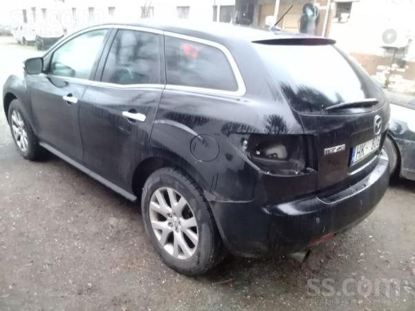 Black Mazda CX-7 2008 in Jelgava, with an engine capacity of 2.30 L and mileage of 0 thousand km for 1500 €, photo 4 on AUTOMOTO.COM.LV