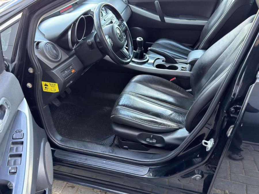 Melns Mazda CX-7 2008 Viļņa, ar dzinēja tilpumu 2.26 L un nobraukumu 395 tūkst. km par 1600 €, foto 12 vietnē AUTOMOTO.COM.LV