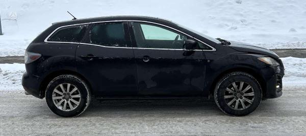 Melns Mazda CX-7 2010 Viļņa, ar dzinēja tilpumu 2.49 L un nobraukumu 135 tūkst. km par 1500 €, foto 6 vietnē AUTOMOTO.COM.LV