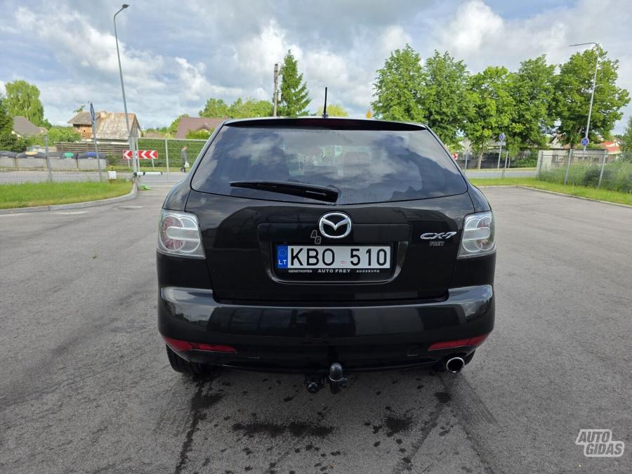 Черный Мазда СХ-7 2010 в Кретинга, объемом двигателя 2.20 л и пробегом 270 тыс. км за 3200 €, фото 6 на AUTOMOTO.COM.LV