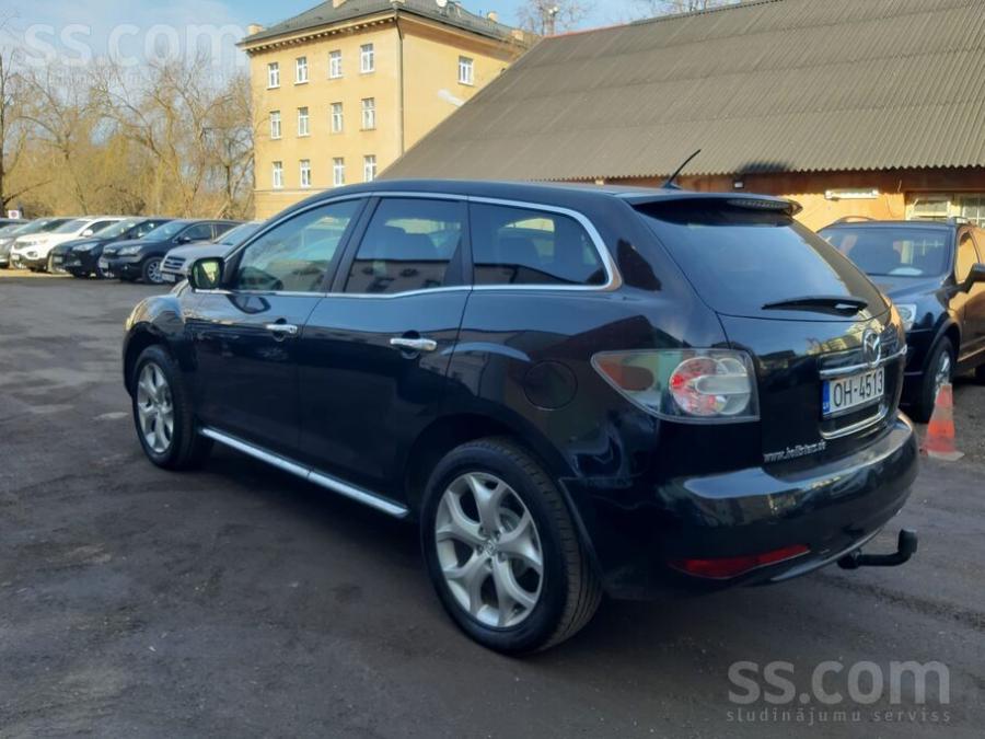 Black Mazda CX-7 2010 in Daugavpils, with an engine capacity of 2.20 L and mileage of 0 thousand km for 6850 €, photo 11 on AUTOMOTO.COM.LV