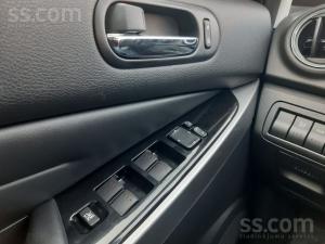 Black Mazda CX-7 2010 in Daugavpils, with an engine capacity of 2.20 L and mileage of 0 thousand km for 6850 €, photo 15 on AUTOMOTO.COM.LV