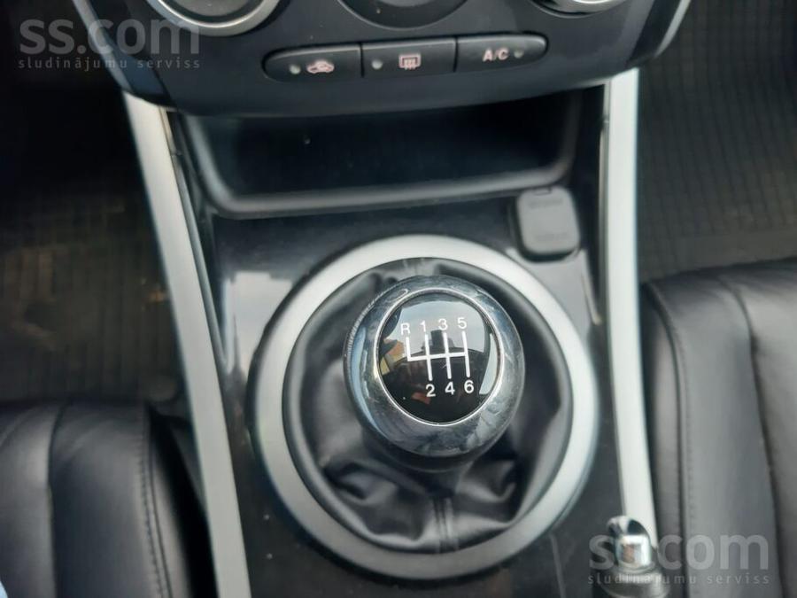 Black Mazda CX-7 2010 in Daugavpils, with an engine capacity of 2.20 L and mileage of 0 thousand km for 6850 €, photo 21 on AUTOMOTO.COM.LV