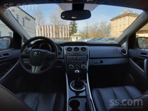 Black Mazda CX-7 2010 in Daugavpils, with an engine capacity of 2.20 L and mileage of 0 thousand km for 6850 €, photo 25 on AUTOMOTO.COM.LV