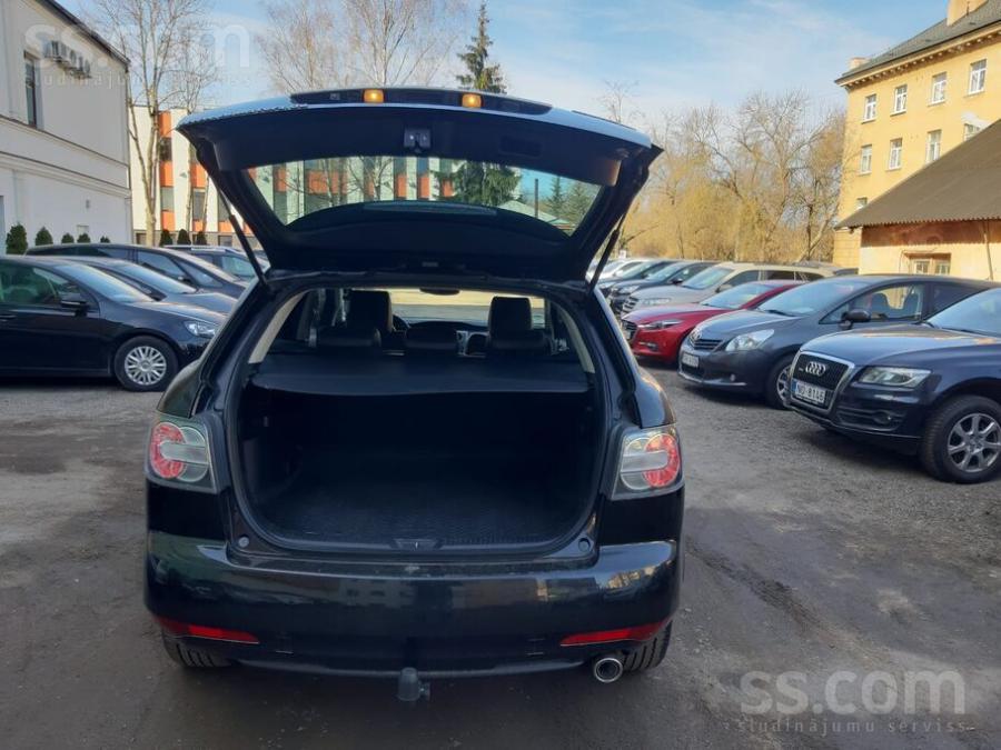 Black Mazda CX-7 2010 in Daugavpils, with an engine capacity of 2.20 L and mileage of 0 thousand km for 6850 €, photo 28 on AUTOMOTO.COM.LV