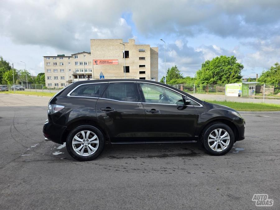 Black Mazda CX-7 2010 in Kretinga, with an engine capacity of 2.20 L and mileage of 266 thousand km for 3100 €, photo 11 on AUTOMOTO.COM.LV
