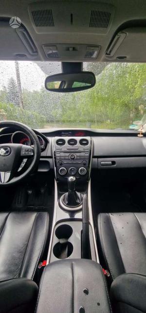 Black Mazda CX-7 2010 in Vilnius, with an engine capacity of 2.20 L and mileage of 192 thousand km for 2999 €, photo 9 on AUTOMOTO.COM.LV