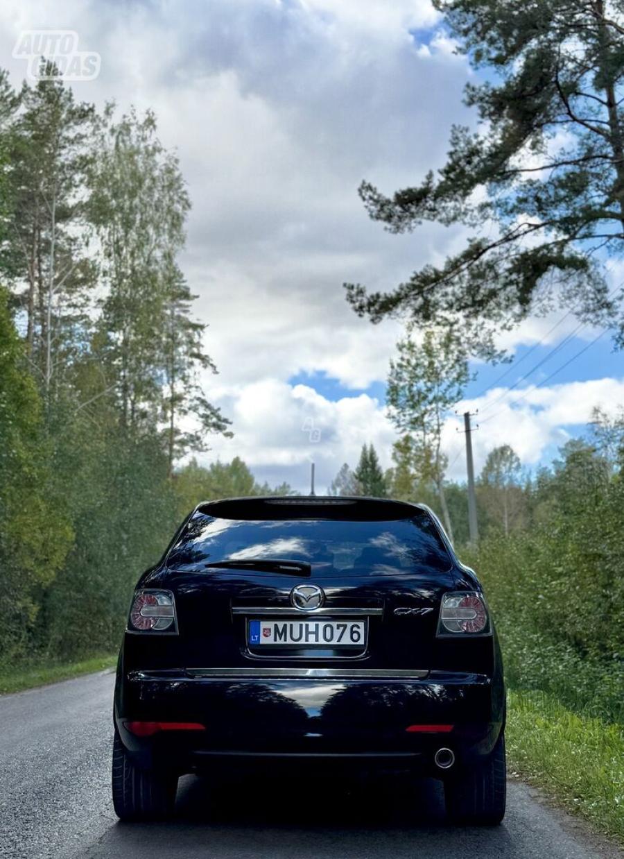 Melns Mazda CX-7 2010 Mažeikiai, ar dzinēja tilpumu 2.20 L un nobraukumu 163 tūkst. km par 5500 €, foto 4 vietnē AUTOMOTO.COM.LV