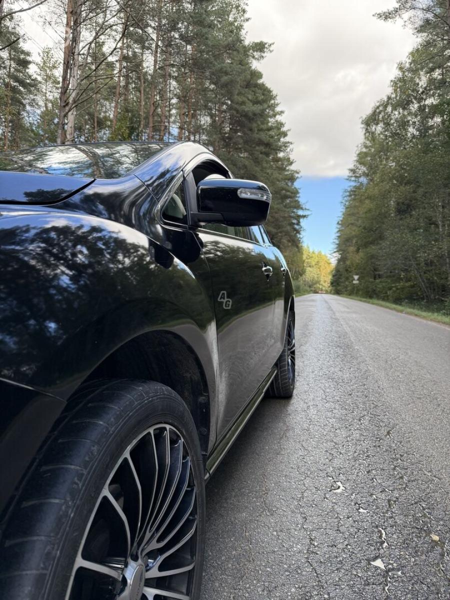 Melns Mazda CX-7 2010 Mažeikiai, ar dzinēja tilpumu 2.20 L un nobraukumu 163 tūkst. km par 5500 €, foto 12 vietnē AUTOMOTO.COM.LV