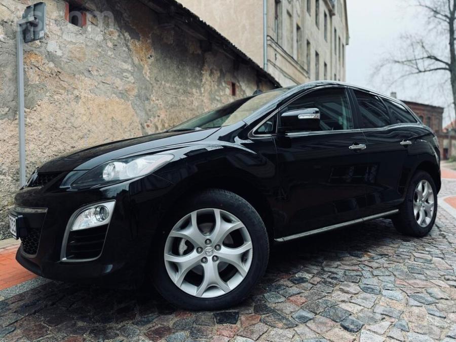 Black Mazda CX-7 2011 in Cesis, with an engine capacity of 2.20 L and mileage of 0 thousand km for 5600 €, photo 5 on AUTOMOTO.COM.LV