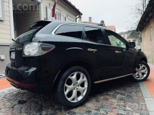 Black Mazda CX-7 2011 in Cesis, with an engine capacity of 2.20 L and mileage of 0 thousand km for 5600 €, photo 7 on AUTOMOTO.COM.LV