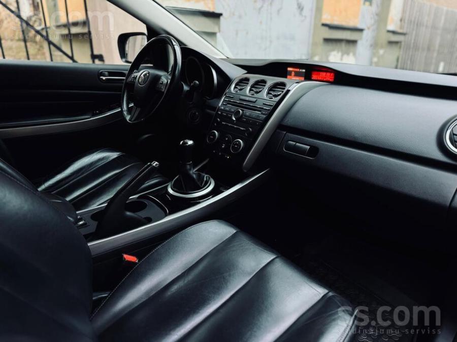 Black Mazda CX-7 2011 in Cesis, with an engine capacity of 2.20 L and mileage of 0 thousand km for 5600 €, photo 16 on AUTOMOTO.COM.LV