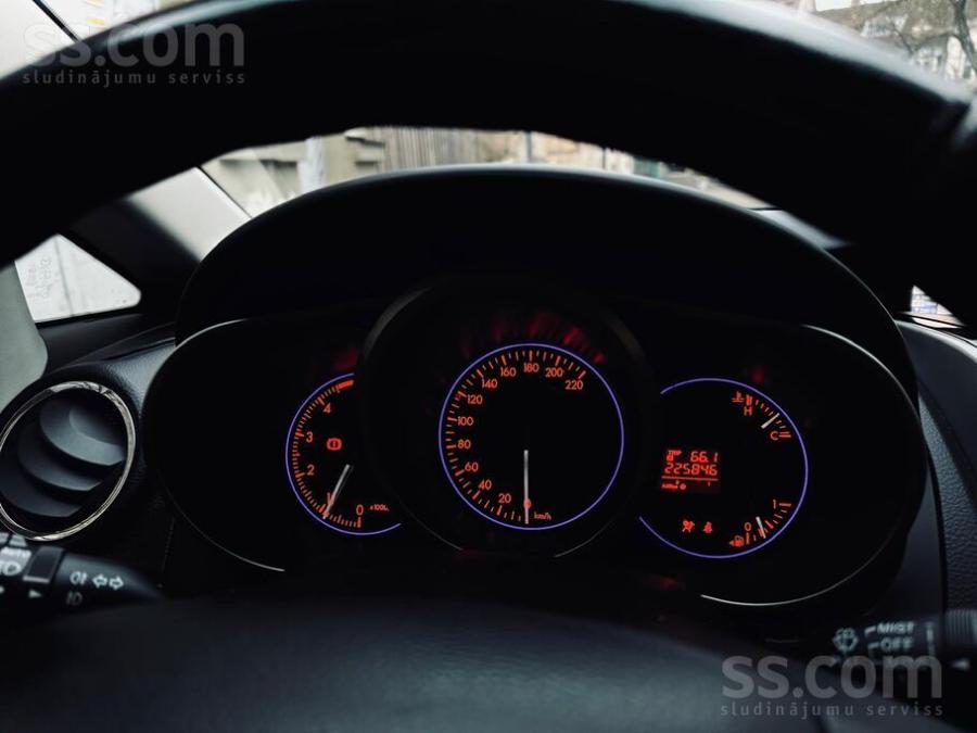 Black Mazda CX-7 2011 in Cesis, with an engine capacity of 2.20 L and mileage of 0 thousand km for 5600 €, photo 28 on AUTOMOTO.COM.LV