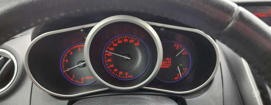Black Mazda CX-7 2011 in Birzai, with an engine capacity of 2.20 L and mileage of 260 thousand km for 4799 €, photo 14 on AUTOMOTO.COM.LV