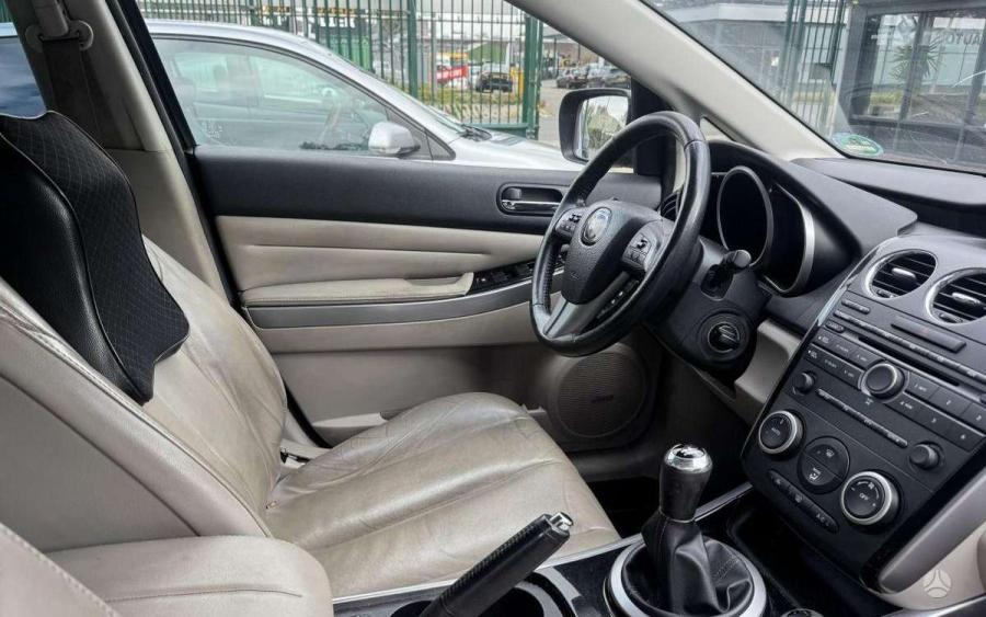 Melns Mazda CX-7 2012 Kauņa, ar dzinēja tilpumu 2.18 L un nobraukumu 220 tūkst. km par 2399 €, foto 7 vietnē AUTOMOTO.COM.LV