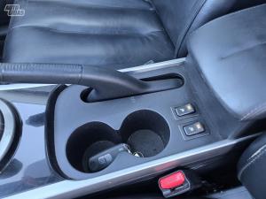 Black Mazda CX-7 2012 in Siauliai, with an engine capacity of 2.20 L and mileage of 216 thousand km for 4000 €, photo 15 on AUTOMOTO.COM.LV