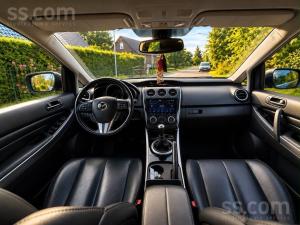 Blue Mazda CX-7 2011 in Rezekne, with an engine capacity of 2.20 L and mileage of 267 thousand km for 5299 €, photo 7 on AUTOMOTO.COM.LV