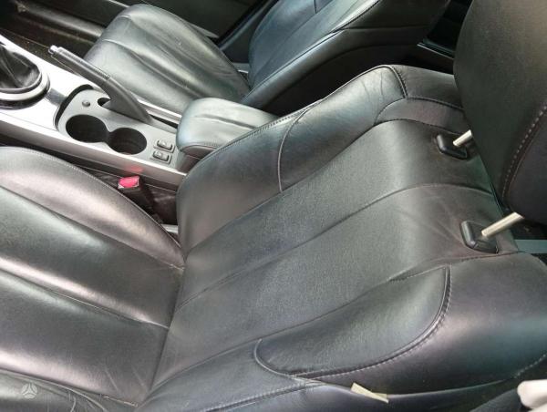 Blue Mazda CX-7 2011 in Trakai, with an engine capacity of 0.00 L and mileage of 250 thousand km for 1600 €, photo 8 on AUTOMOTO.COM.LV