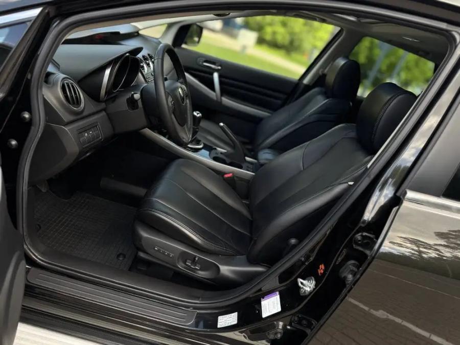 Brown Mazda CX-7 2011 in Jurmala, with an engine capacity of 2.20 L and mileage of 189 thousand km for 2790 €, photo 8 on AUTOMOTO.COM.LV
