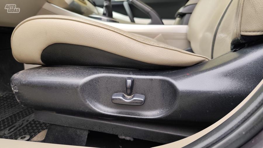 Mazda CX-7 2008 in Marijampole, with an engine capacity of 2.30 L and mileage of 213 thousand km for 1100 €, photo 15 on AUTOMOTO.COM.LV