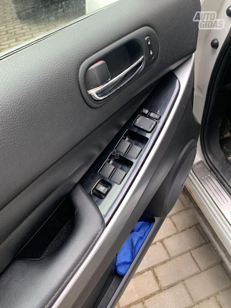 Mazda CX-7 2010 in Vilnius, with an engine capacity of 2.20 L and mileage of 188 thousand km for 4200 €, photo 8 on AUTOMOTO.COM.LV
