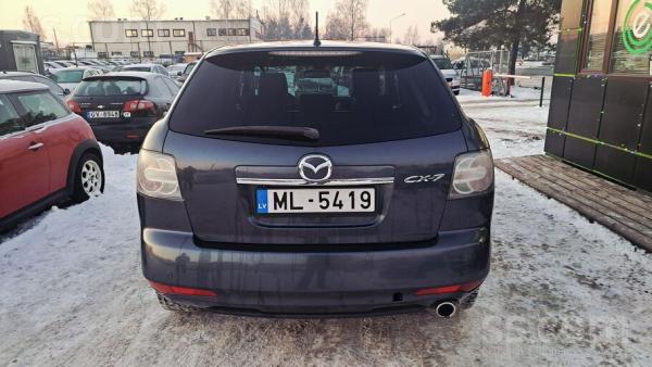 Mazda CX-7 2011 Rīga, ar dzinēja tilpumu 2.20 L un nobraukumu 239 tūkst. km par 4900 €, foto 6 vietnē AUTOMOTO.COM.LV