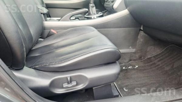 Mazda CX-7 2011 Rīga, ar dzinēja tilpumu 2.20 L un nobraukumu 239 tūkst. km par 4900 €, foto 5 vietnē AUTOMOTO.COM.LV