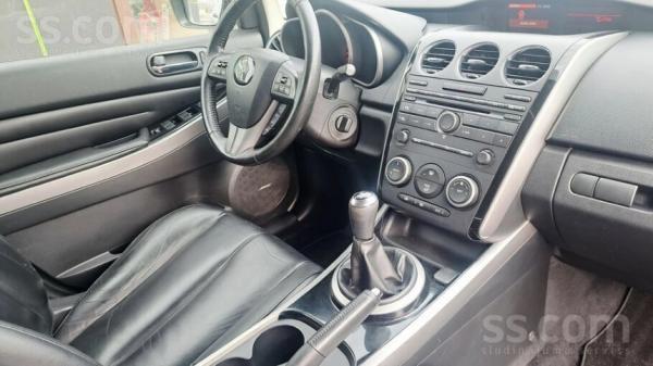 Mazda CX-7 2011 Rīga, ar dzinēja tilpumu 2.20 L un nobraukumu 239 tūkst. km par 4900 €, foto 9 vietnē AUTOMOTO.COM.LV