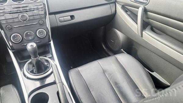 Mazda CX-7 2011 in Riga, with an engine capacity of 2.20 L and mileage of 239 thousand km for 4900 €, photo 8 on AUTOMOTO.COM.LV