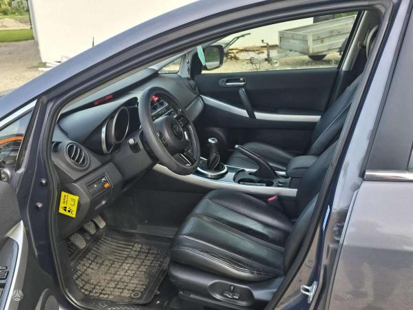 Pelēks Mazda CX-7 2007 Šauļi, ar dzinēja tilpumu 2.26 L un nobraukumu 174 tūkst. km par 1550 €, foto 8 vietnē AUTOMOTO.COM.LV