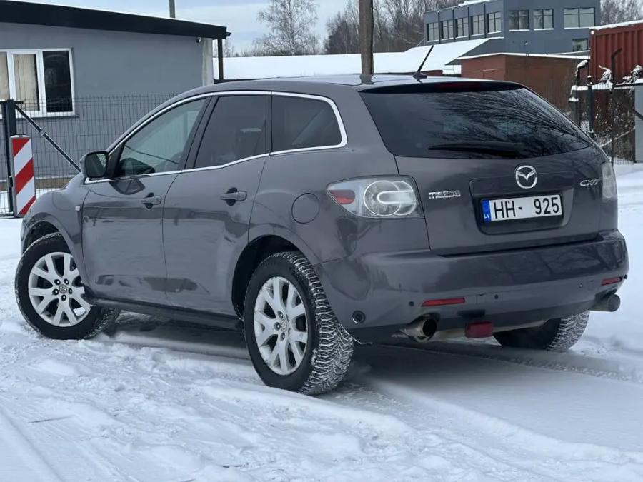 Grey Mazda CX-7 2008 in Riga, with an engine capacity of 2.30 L and mileage of 253 thousand km for 2600 €, photo 7 on AUTOMOTO.COM.LV