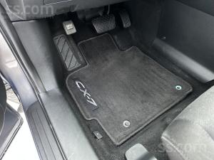 Pelēks Mazda CX-7 2008 Rīga, ar dzinēja tilpumu 2.30 L un nobraukumu 253 tūkst. km par 2500 €, foto 25 vietnē AUTOMOTO.COM.LV